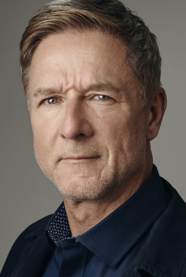 Bryan Lawrence - SensaCine.com