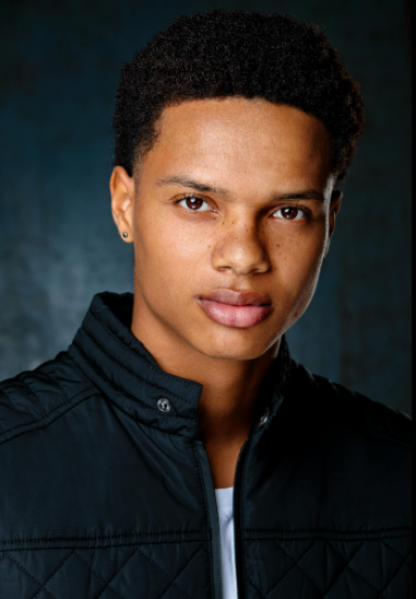 Elijah Roberts - SensaCine.com