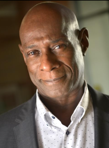 Bobby Stewart - SensaCine.com