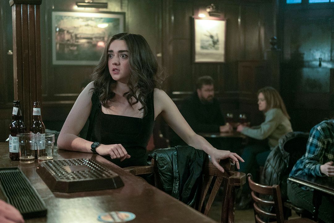 Foto De Maisie Williams Two Weeks To Live Foto Maisie Williams