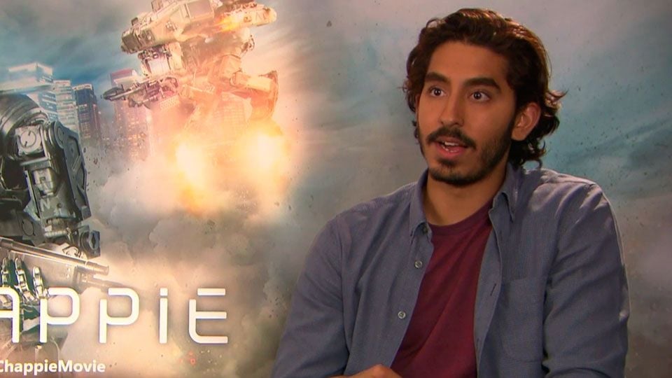 Entrevista sobre Chappie : Dev Patel Interview 2: Chappie - SensaCine.com