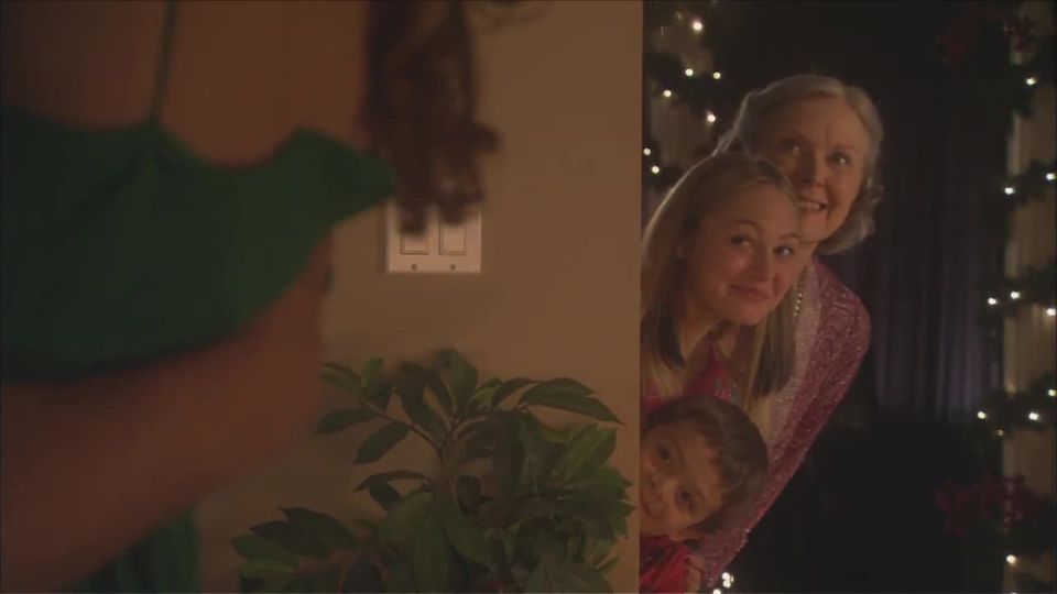 Tráiler de la película Mistletoe Over Manhattan - Mistletoe Over ...