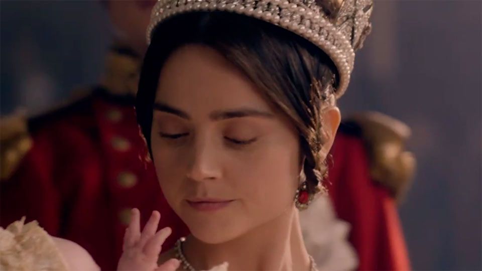 Victoria (2016) - season 2 Teaser VO - Vídeo Victoria (2016 ...