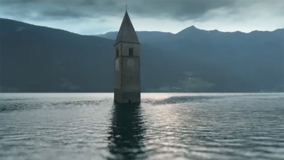 Curon Teaser VO - Vídeo Curon - SensaCine.com