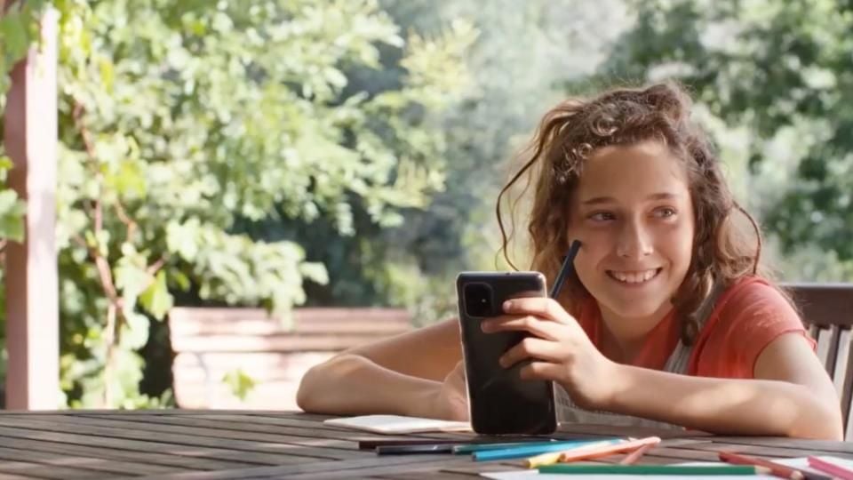 Teaser de la película Un sol radiant - Un sol radiant Teaser VO ...